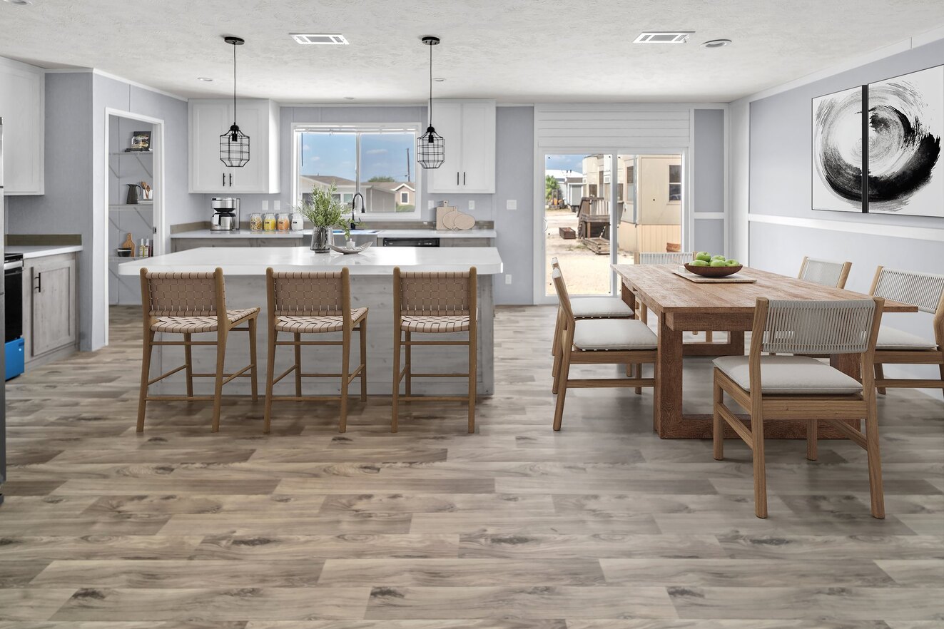 The Giant Flex 2025 32x68 | People's Manufactured Homes