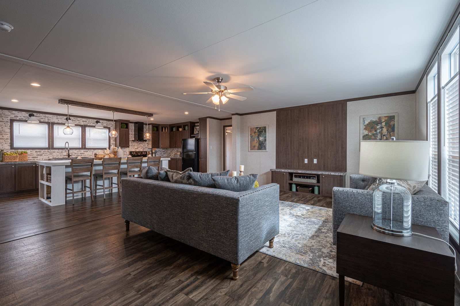 The Barn 2025 32×60 | People's Manufactured Homes